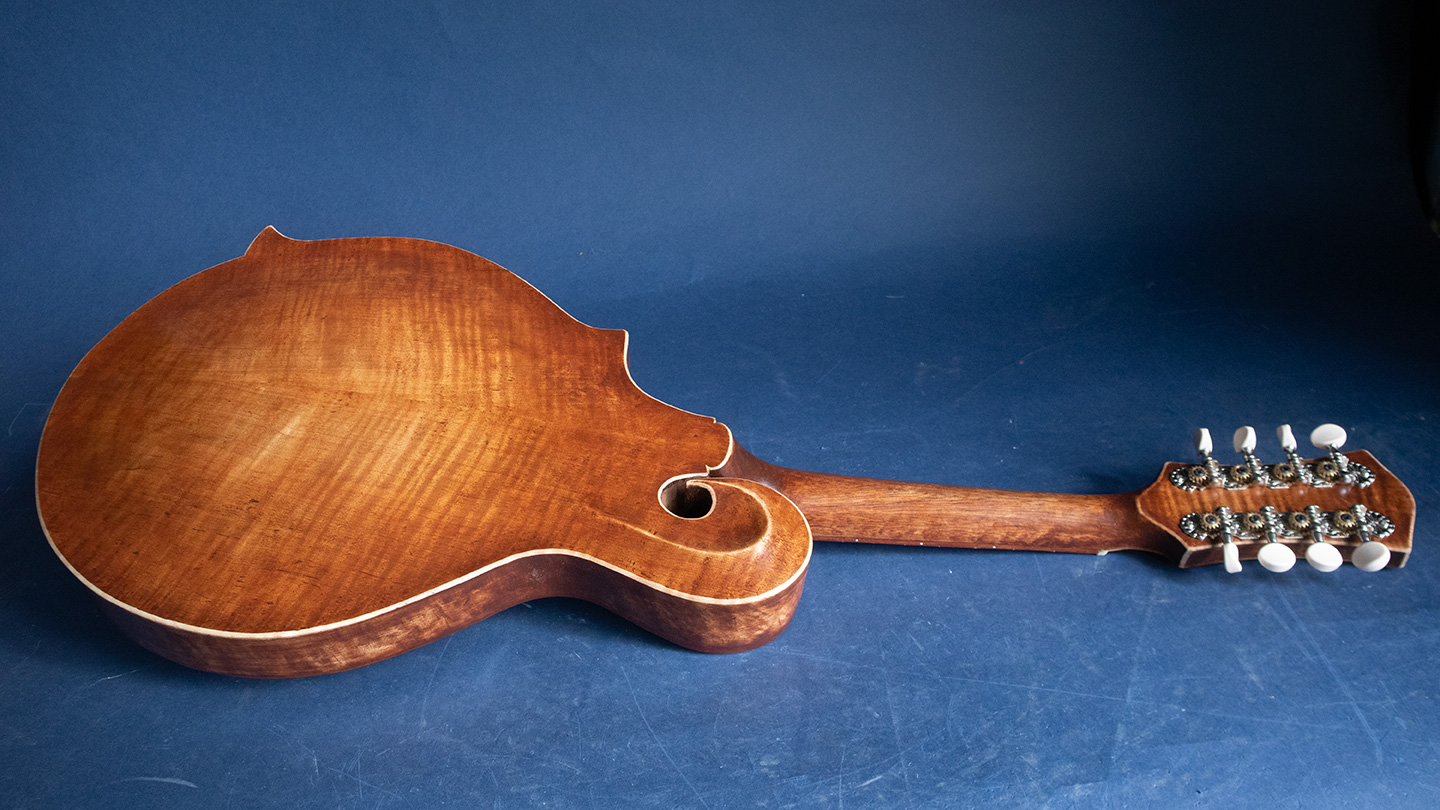 New Finn Mandola "Petra" - Willie's Guitars